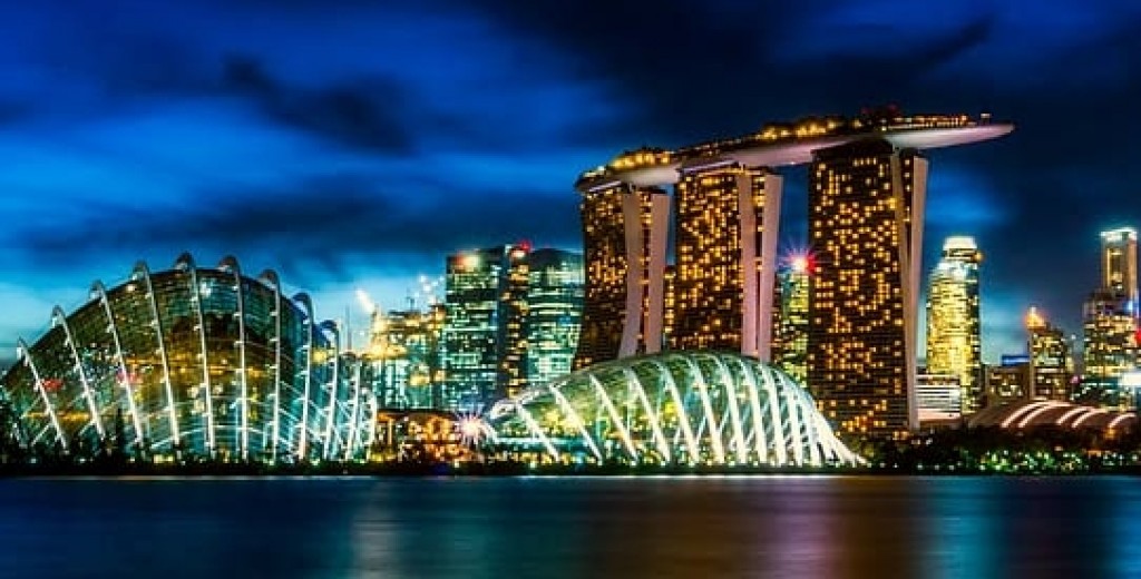 Explore Top Tourist Attractions in Singapore