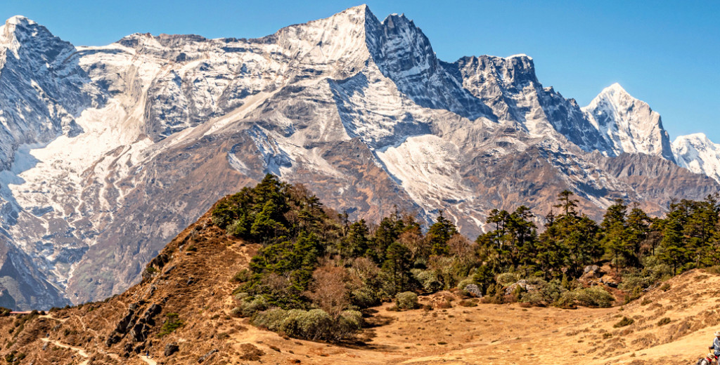 autumn-trekking-in-nepal-best-season