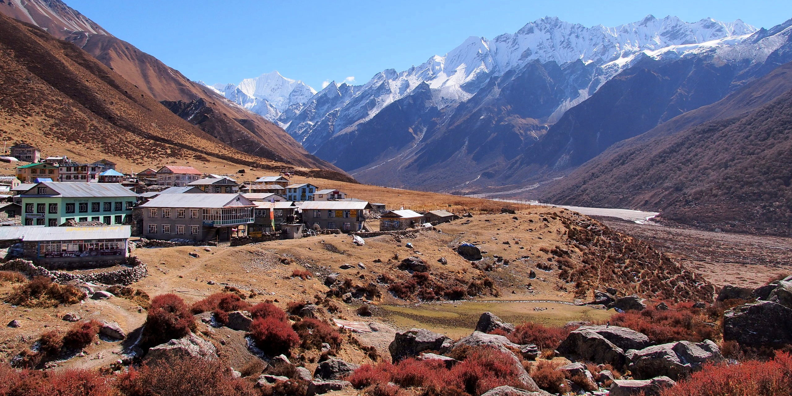 autumn-trekking-in-nepal-best-season