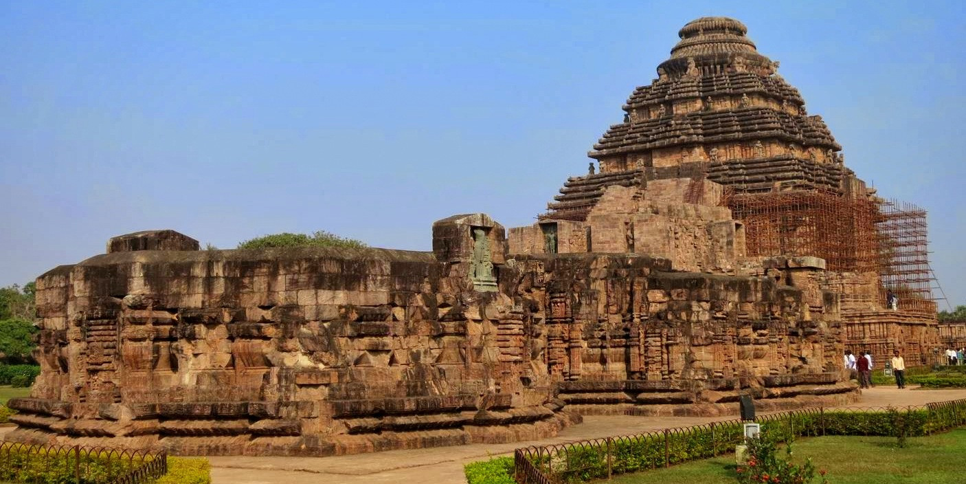 Explore the Top 10 Historical Landmarks in India | Relax Getaways