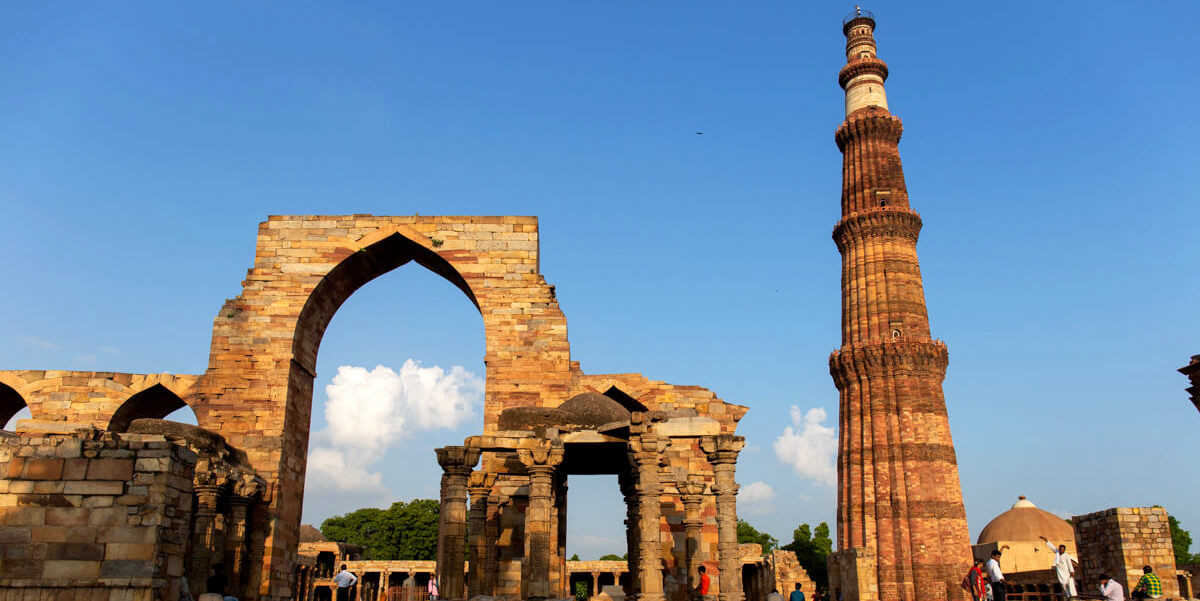 Explore the Top 10 Historical Landmarks in India | Relax Getaways